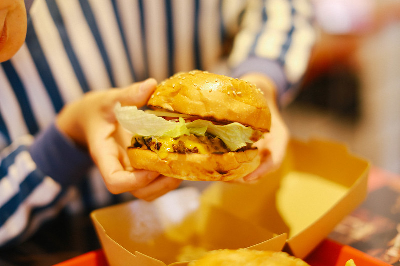 【閉店】ライトニングバーガー／LIGHTNING BURGER（名古屋・栄）のランチに行ってきました！ – オニマガ – 名古屋散歩とシンプル ...