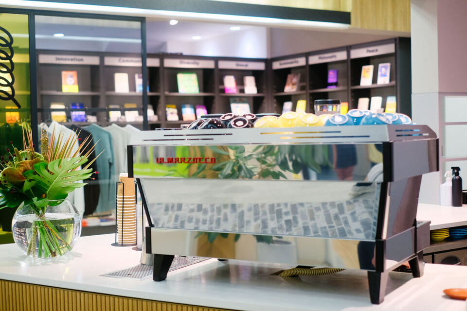 名古屋・矢場町のカフェ「poool（プール）-Espresso & Work-」に行ってきました！ – オニマガ – 名古屋散歩とシンプルライフのブログ