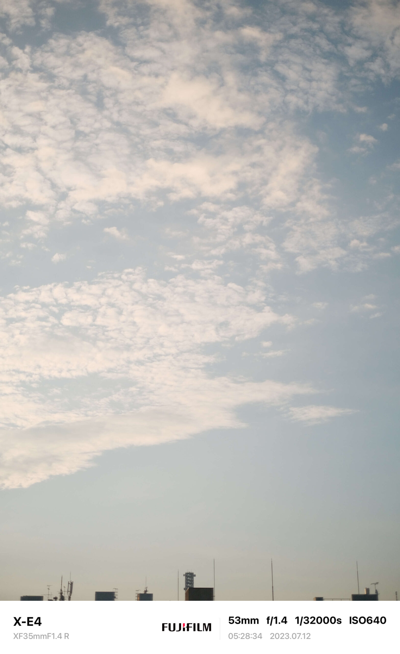 写真のEXIF情報をフレーム（枠）に自動で入れてくれる写真加工アプリ「Liit」で写真が楽しくなってきた！ – オニマガ – 名古屋散歩と ...